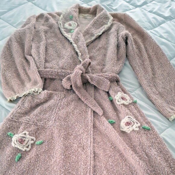 Canyon Group | Intimates & Sleepwear | Rare Beautiful Canyon Group Robe ...